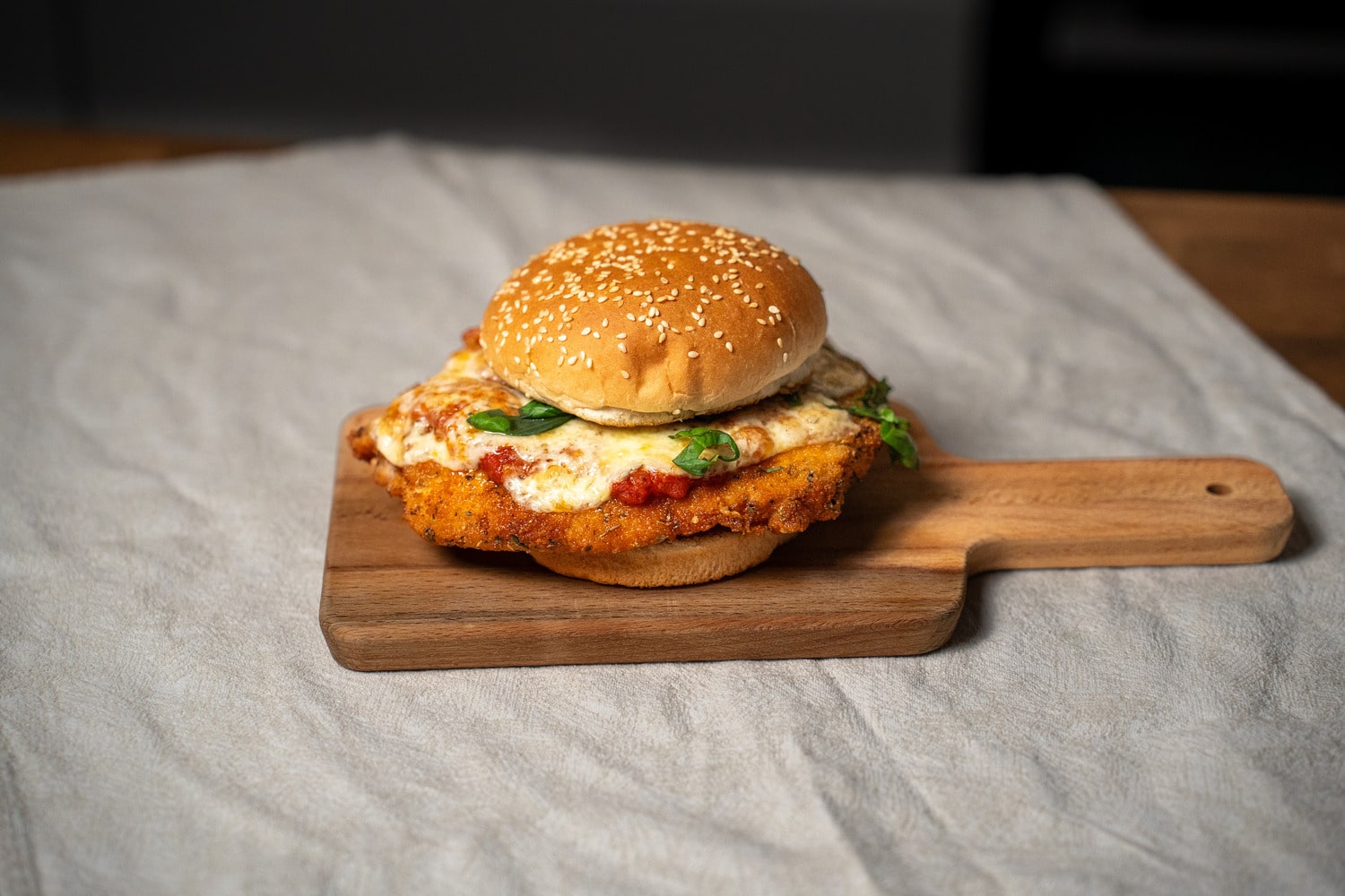 Uppskrift - Kjúklinga parmesan samloka | Krónan